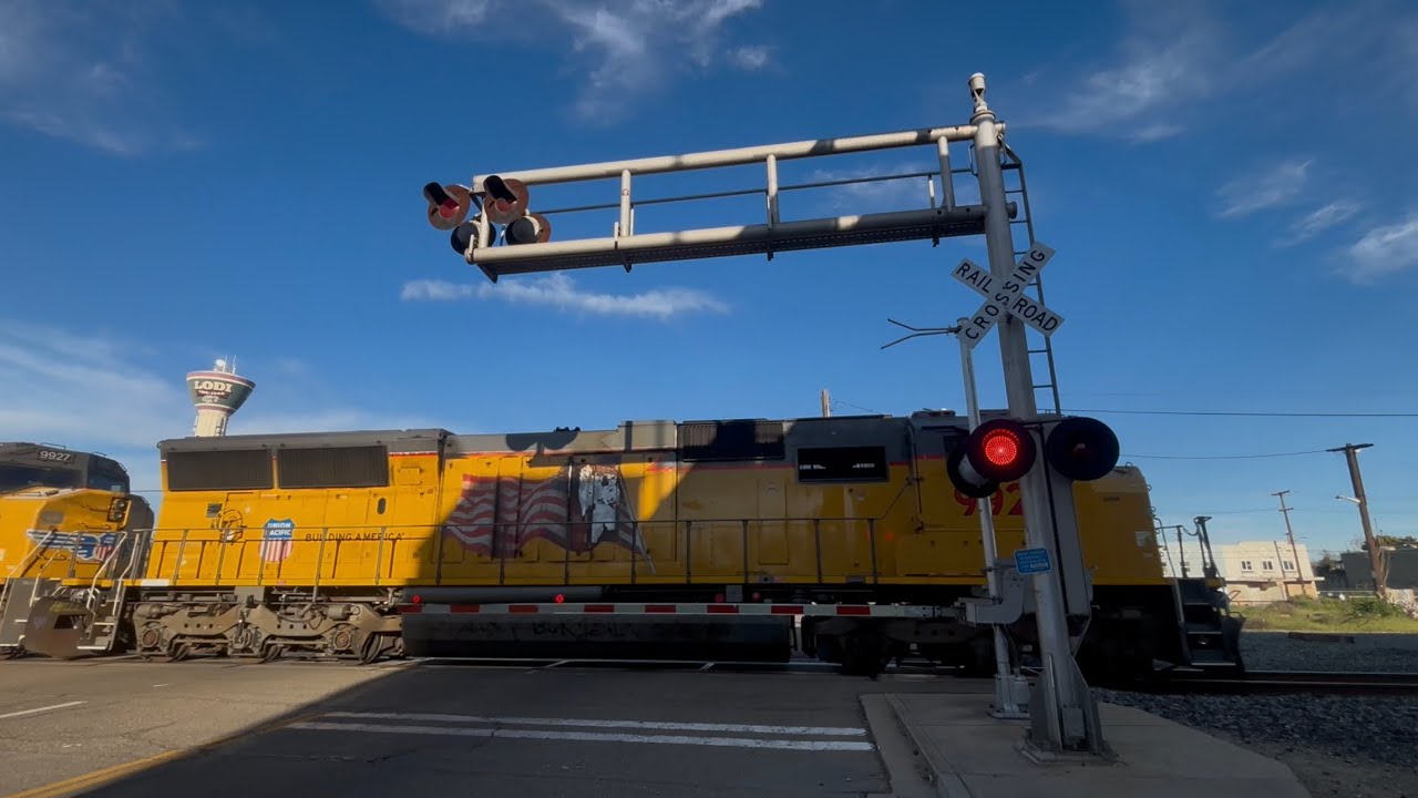 UP 9920 Stockton Turn Hauler Local South - E. Elm Street Railroad Crossing, Lodi CA - YouTube