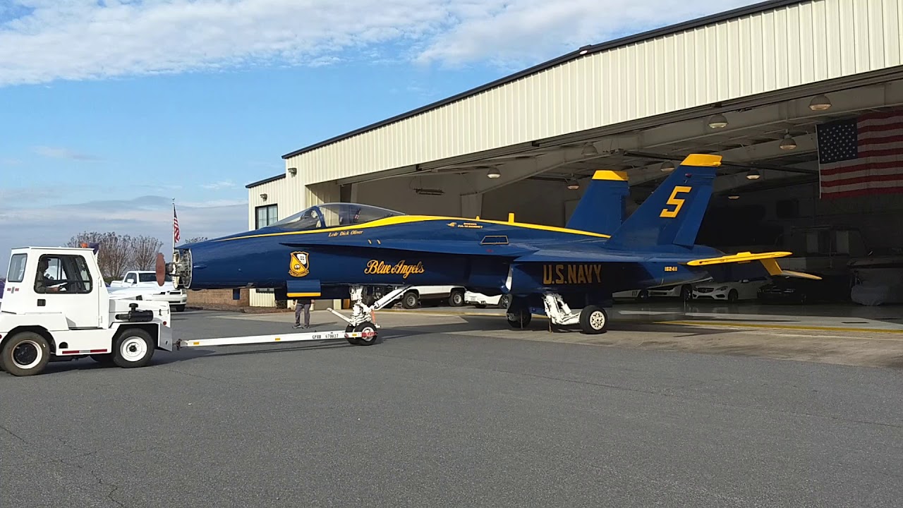 Blue Angel #5 F/A-18A Legacy Hornet BuNo 162411 - YouTube