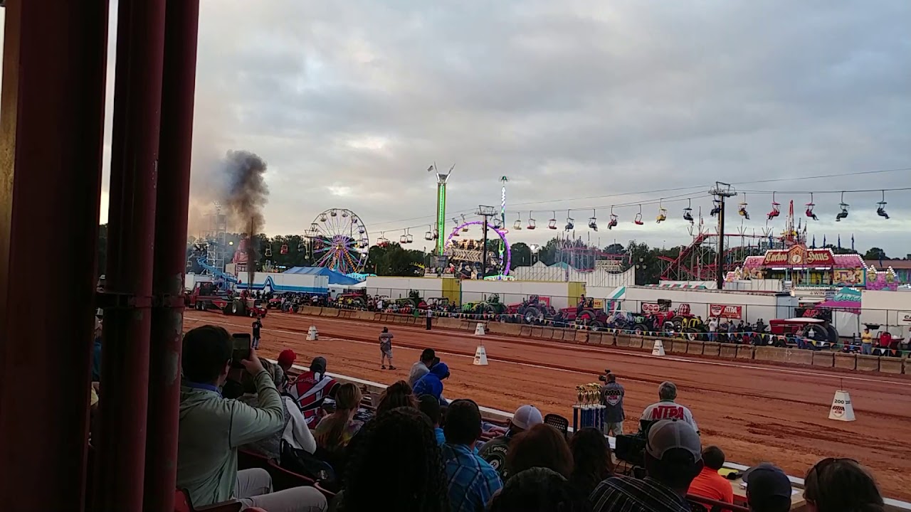 2017 NC State Fair tractor light pro stock tractors - YouTube