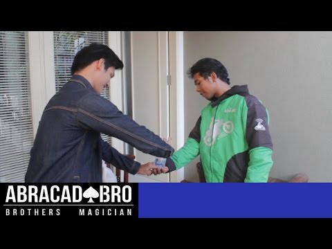 GOJEK vs PESULAP - abracadaBRO Street Magic Prank Indonesia