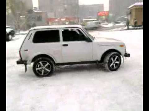 Lada Niva 4x4 Vaz 2121 - YouTube