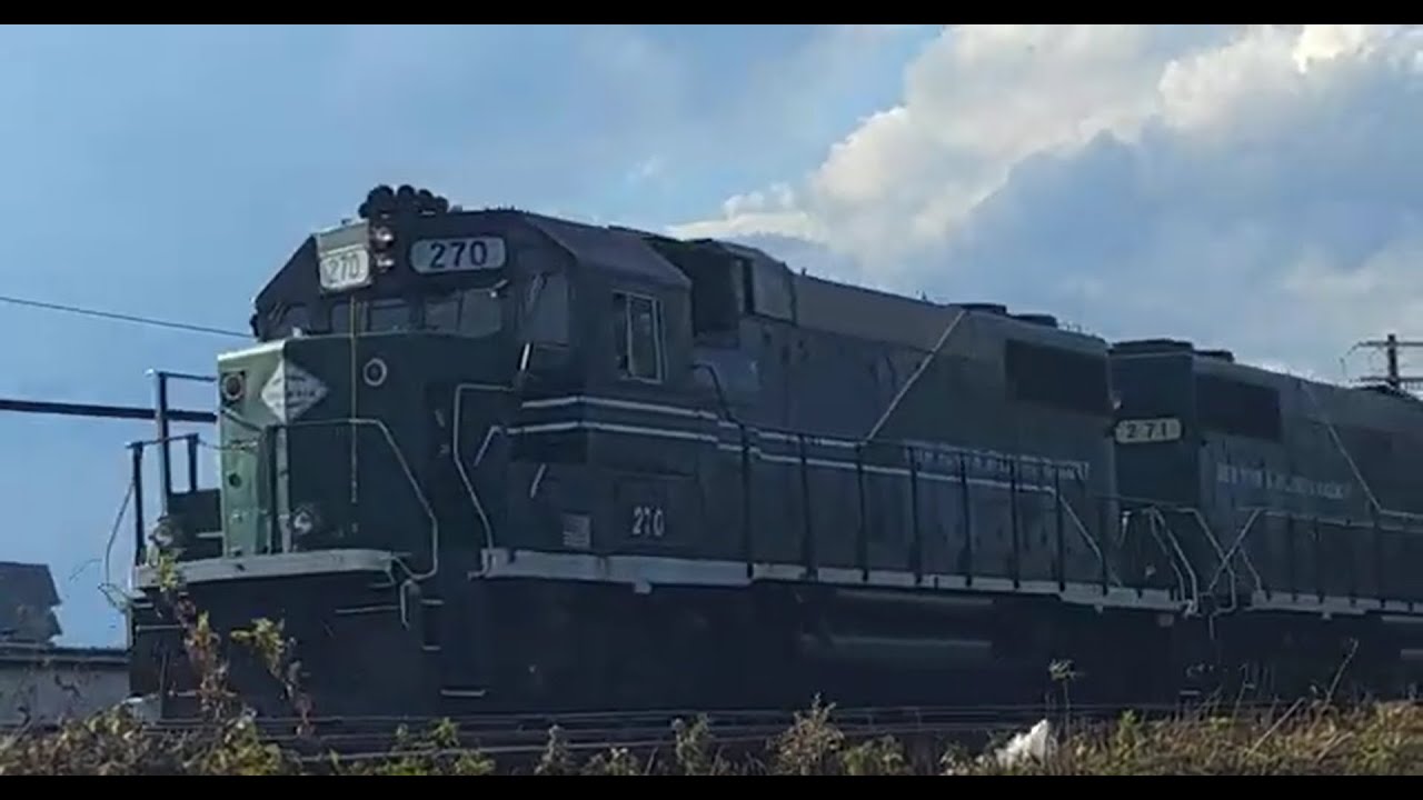 NYAR RS70 passes over E Old Country Road with 270 and 271 and a bunch ...