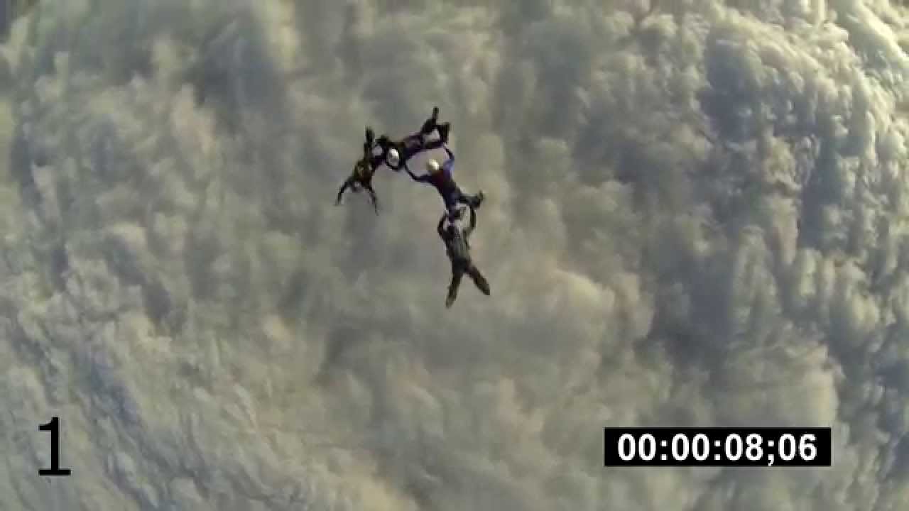 UKSL-1 Skydive Langar AAC Blue Eagles RD4 - YouTube