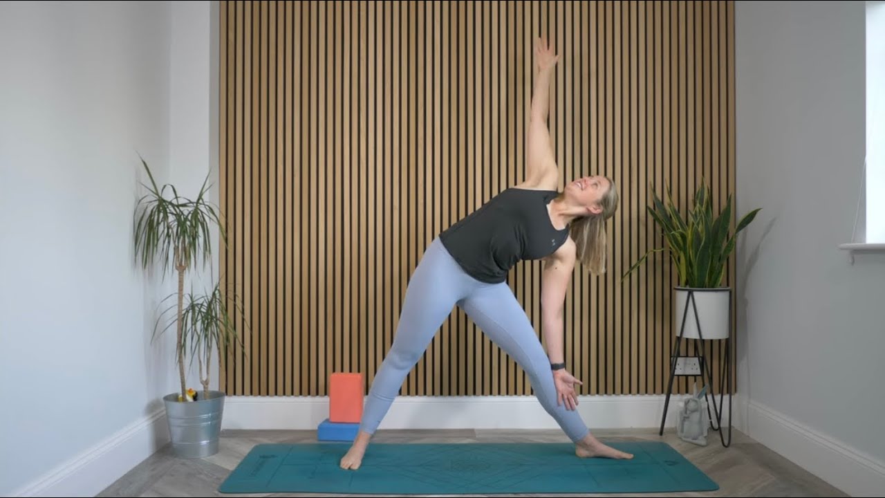 Triangle Pose | 6 mins | Bex Ellis Yoga - YouTube