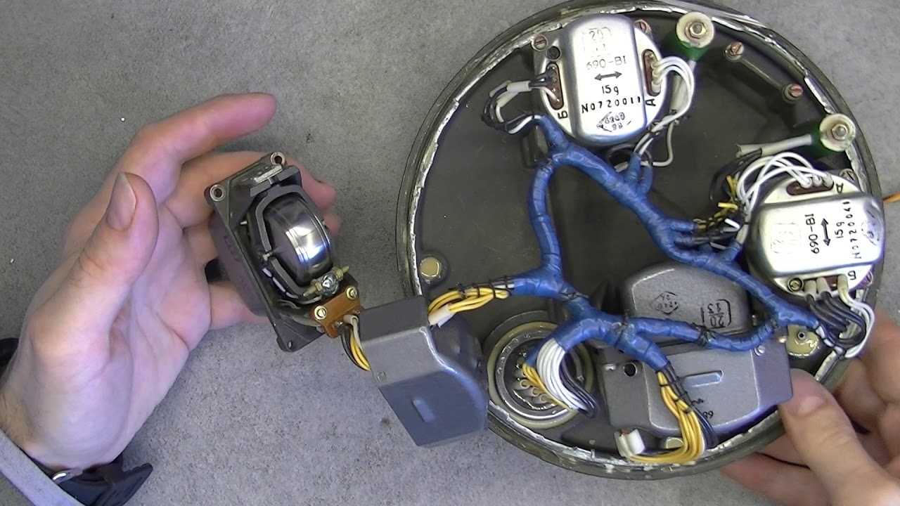 Soviet missile gyroscopes power up, the small one - YouTube