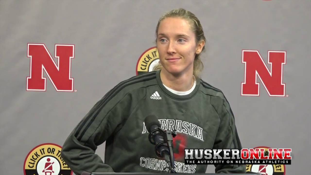HOL HD: Amber Rolfzen Monday Press Conference - YouTube