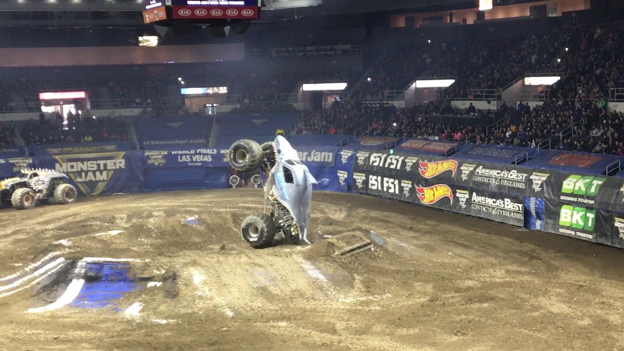 Monster Jam Providence 3 11 18 Megalodon 2 Wheel Competition - YouTube