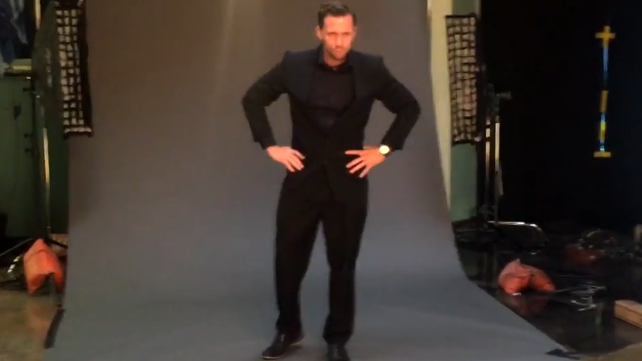 Watch Nigel McGuinness' first official WWE photo shoot - YouTube