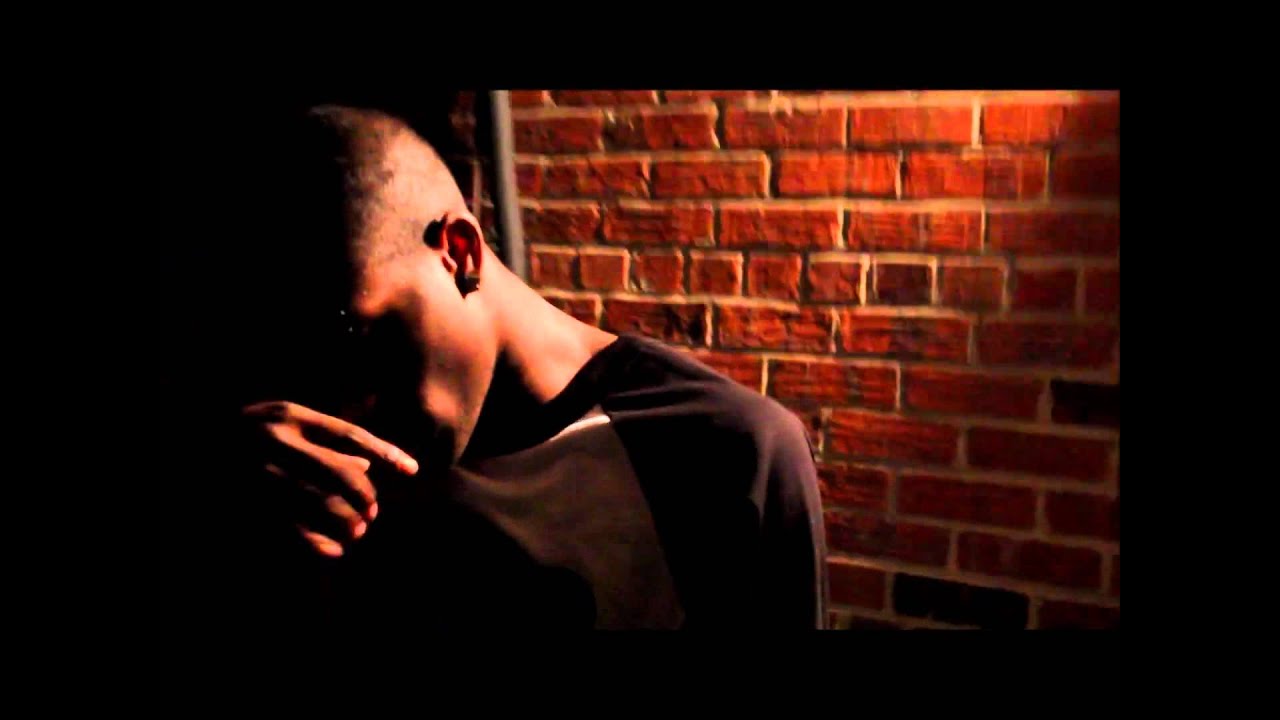 Sean Sea - Poe Mobbin (Official Music Video) prod. by Freshmoney - YouTube