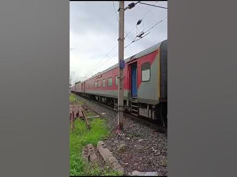 Mumbai LTT to Shalimar... Samarsata super fast express 12151 - YouTube