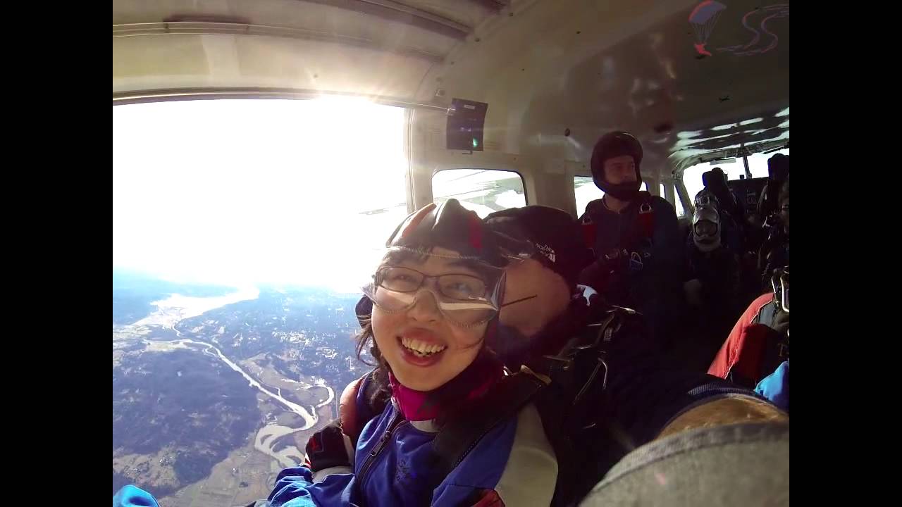 Sijie Sun's Tandem skydive! - YouTube