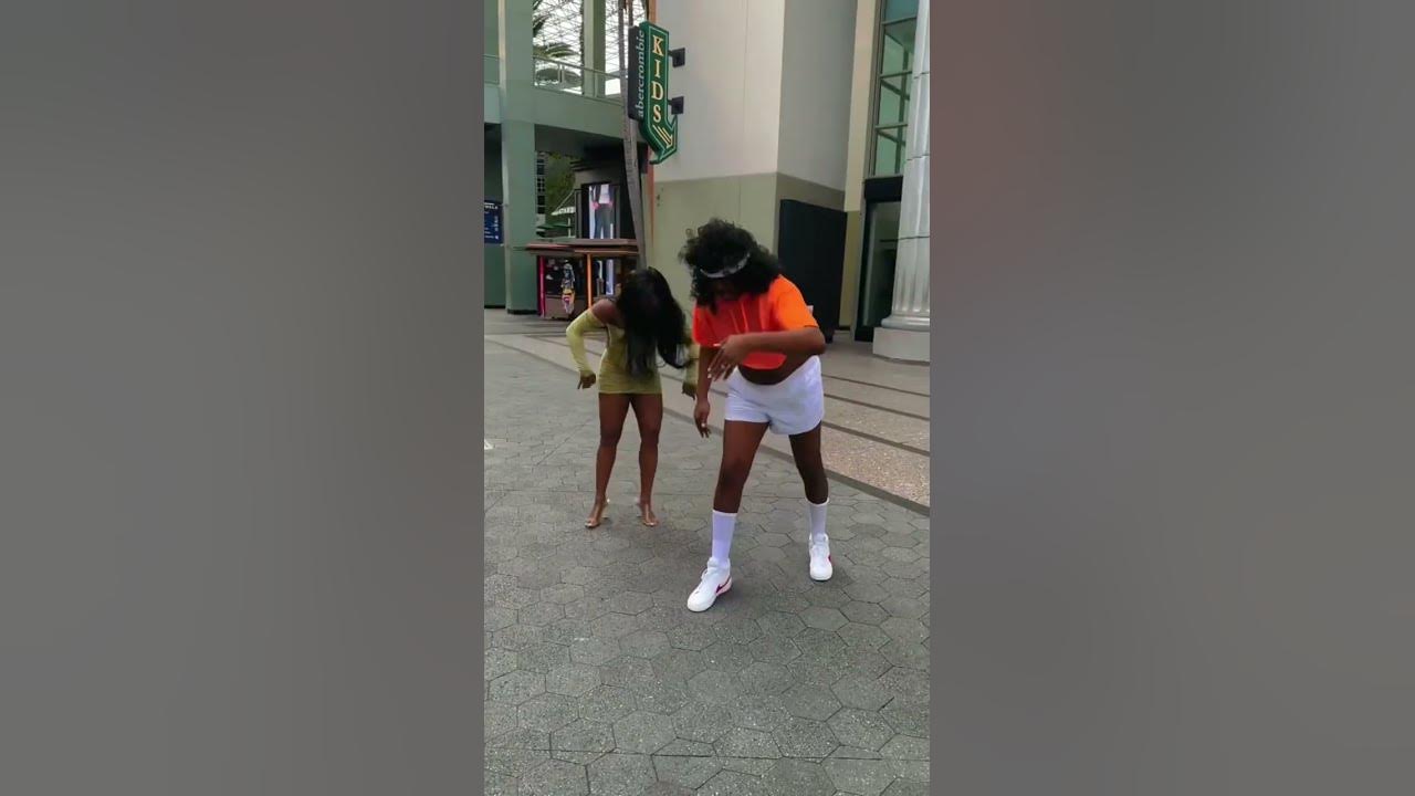 Yellow Dress Girl Ran Into Someone YouTube yellow-dress-girl-ran-into-someone-youtube