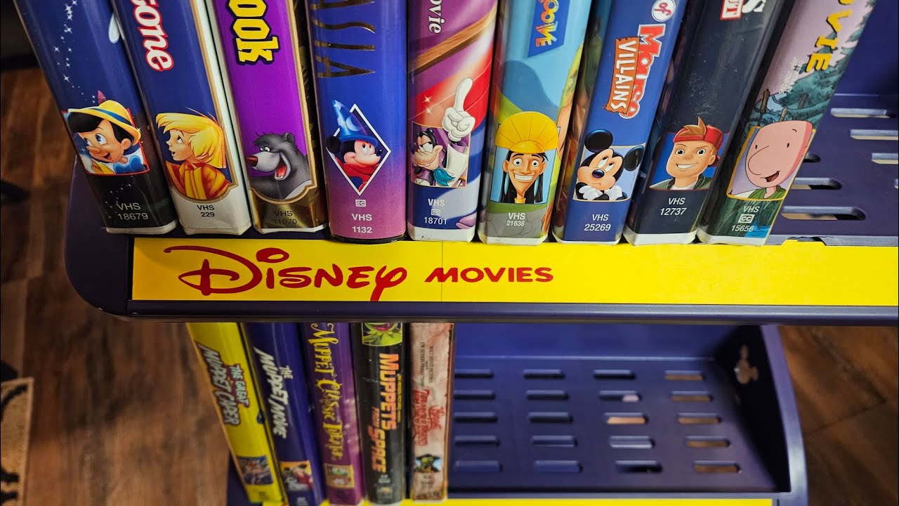 RETRO DISNEY VIDEO STORE DISPLAY Part 2 | Galluccio Collectibles - YouTube
