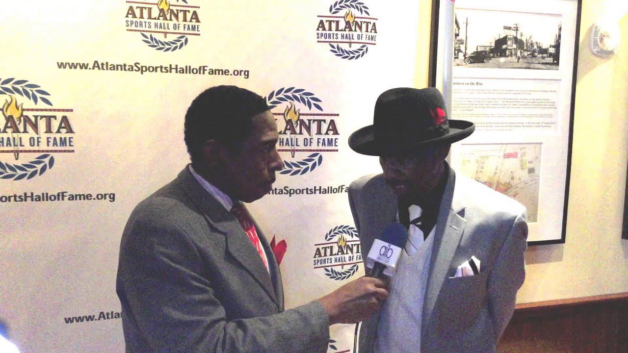 Clarence Scott Cleveland Browns great induction into the Atlanta Sports ...