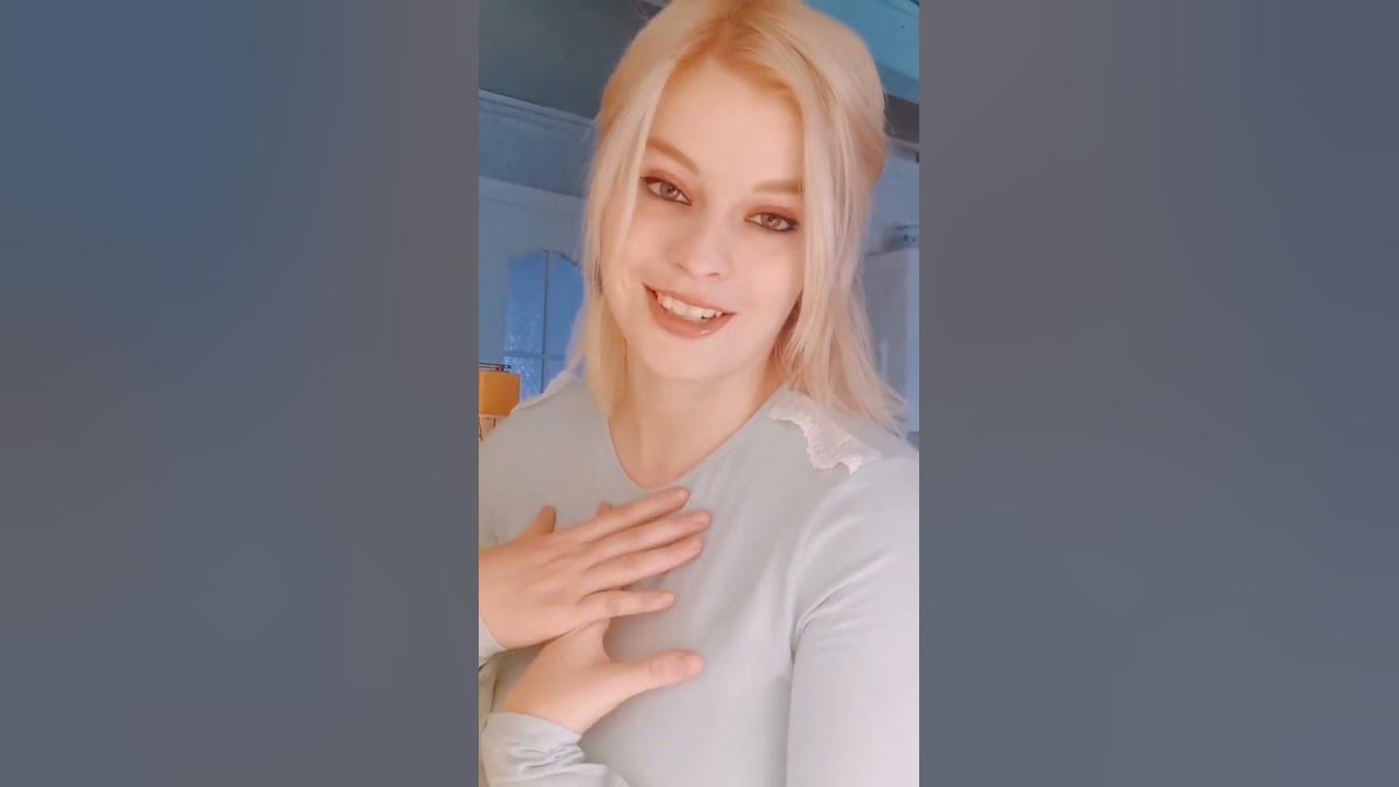 Я не конфета чтобы всем нравиться я такая какая есть и менять себя