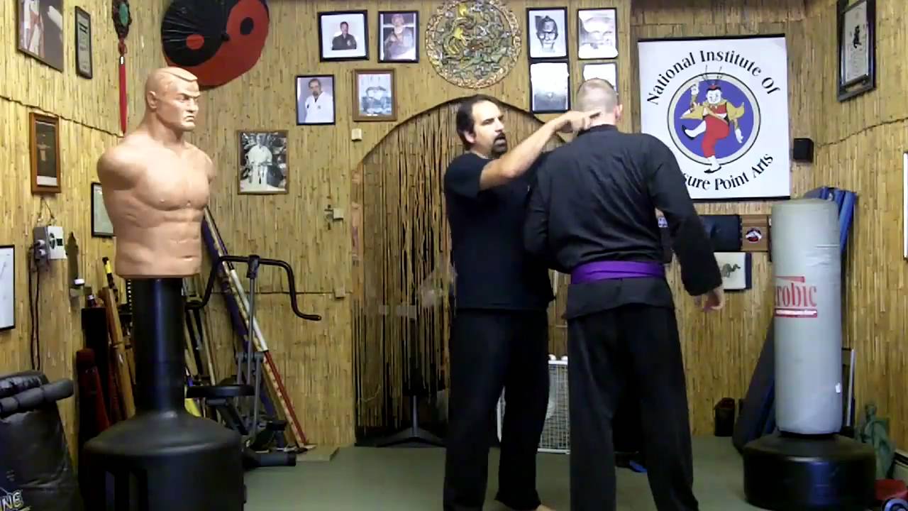 defense from a head butt - YouTube