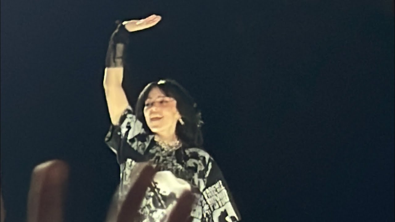 Billie Eilish Happier Than Ever Singapore Full Tour Aug 21st 2022 - YouTube