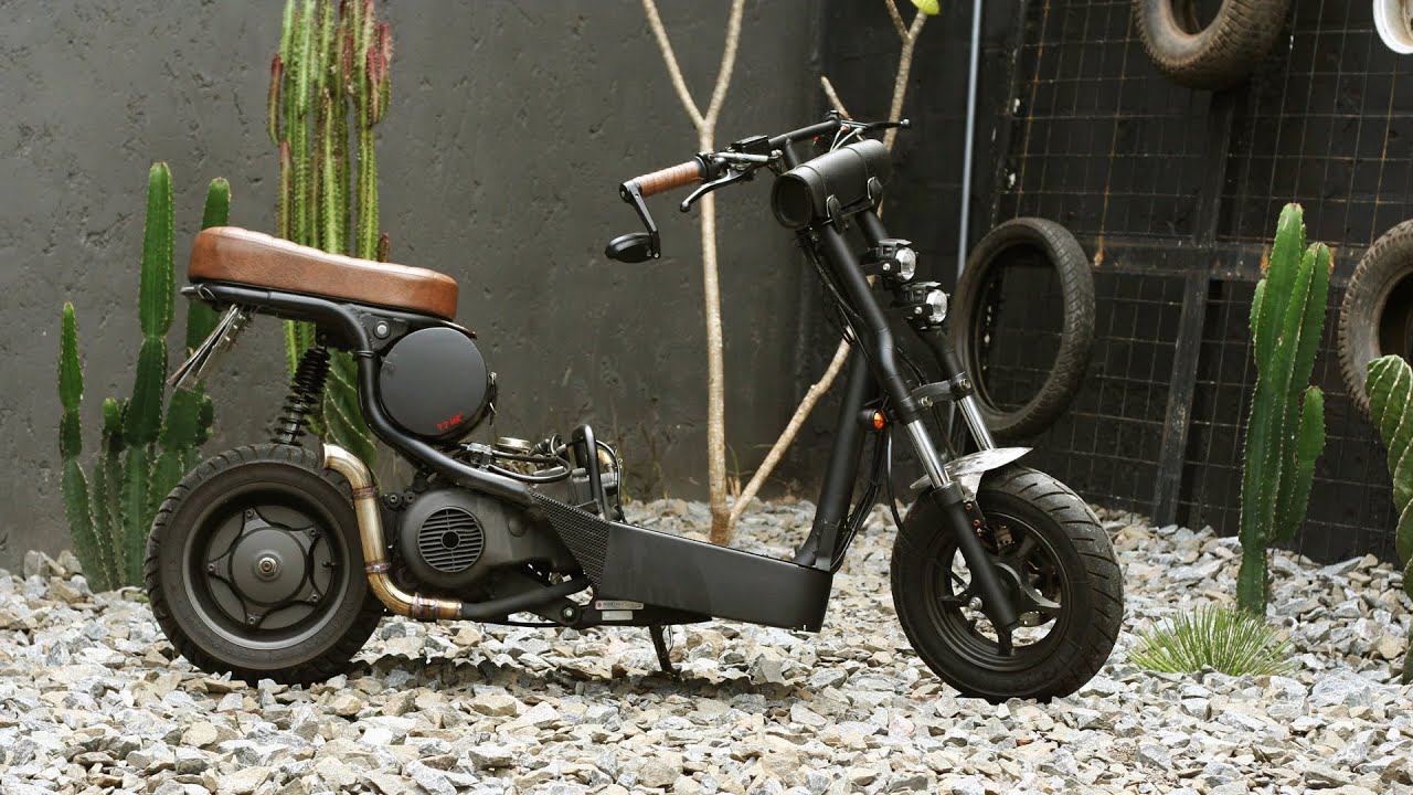 Customização - Burgman 125 Mad Max - YouTube