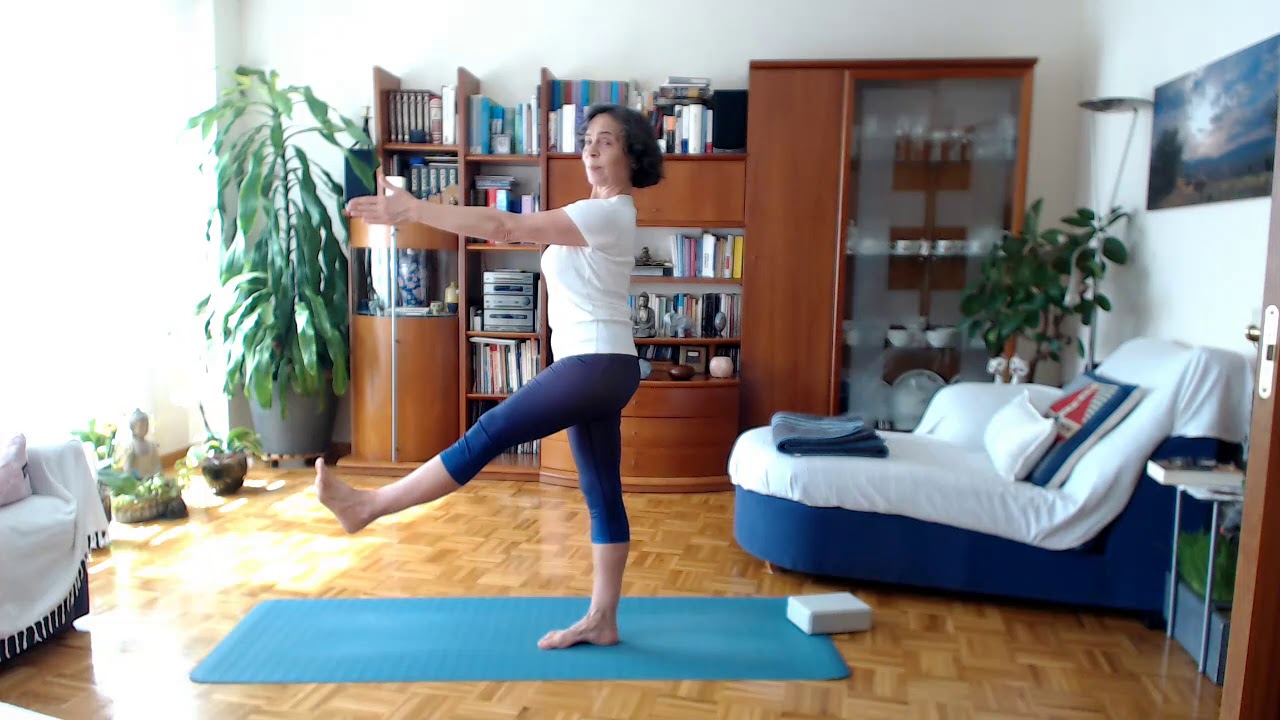 4 5 29 Yoga dinámico + base inestable - YouTube