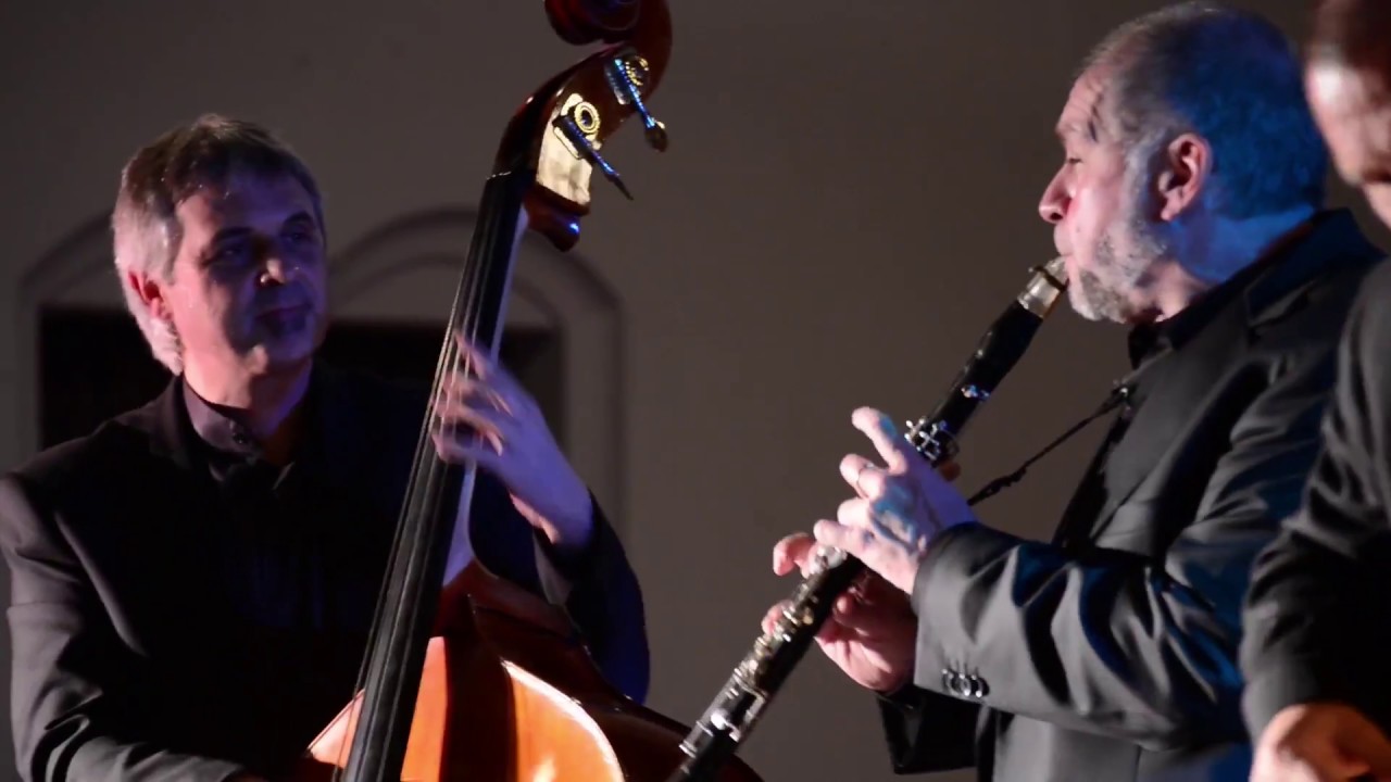 Helmut Eisel & JEM - A KLEZMER IN BAVARIA - YouTube