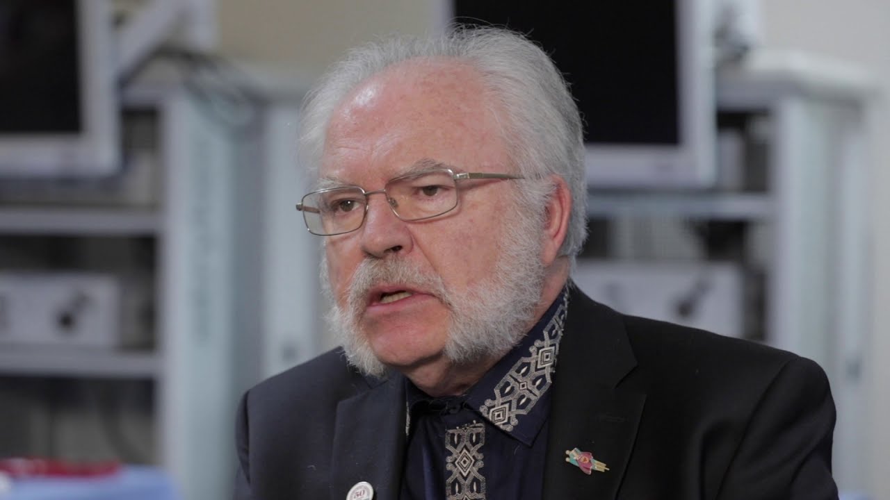 Dr Foster Interview 2: Defining a Global Surgeon - YouTube