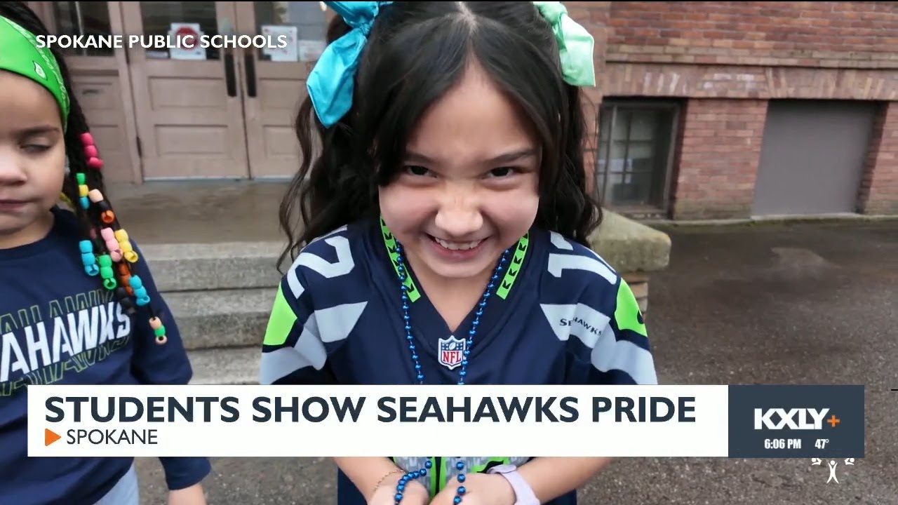Students show Seahawks pride - YouTube