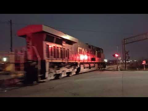 Work Train!! CN 2262 at 14th Ave 1/8/2023 - YouTube