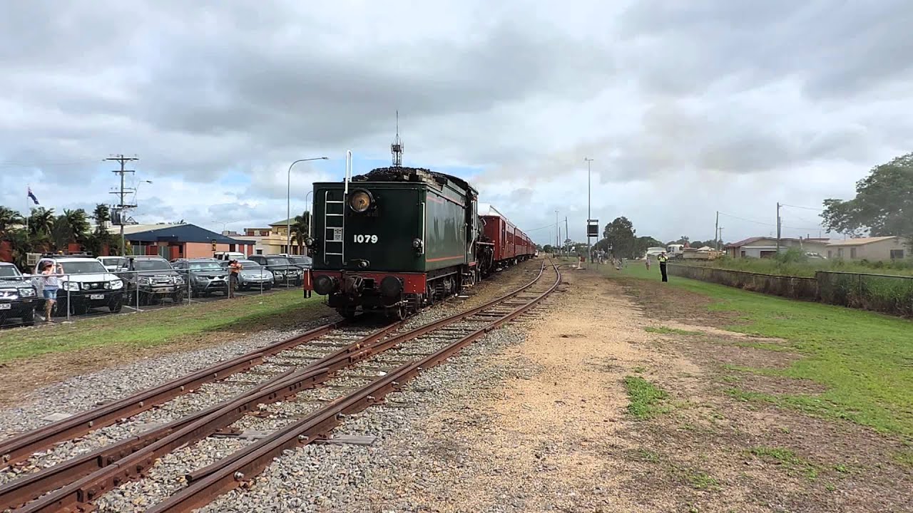QR 150 Steam Train departing Mareeba 16/02/15 - YouTube