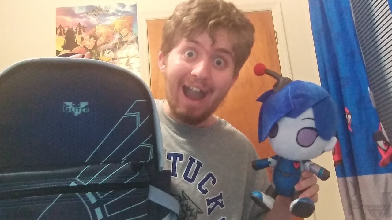 Robot Tari Plush & Meta Runner Backpack UNBOXING!!! - YouTube