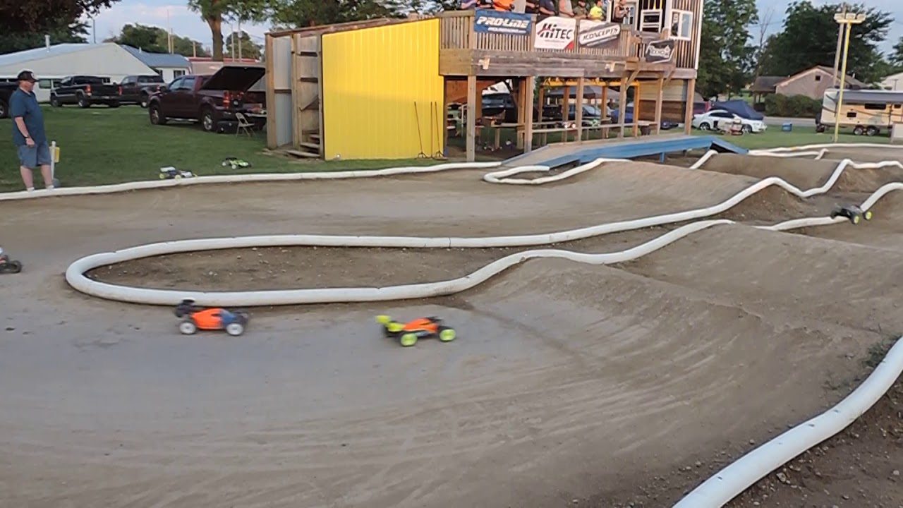 1/8 E Buggy A1 Main Jax Trax RC Raceway 6-29-2019 - YouTube