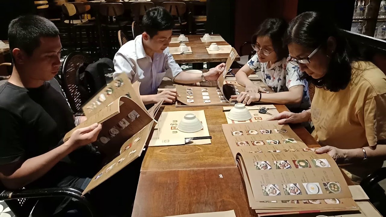 Đi Ăn Nhà Hàng Ngon (160 Pasteur) - YouTube