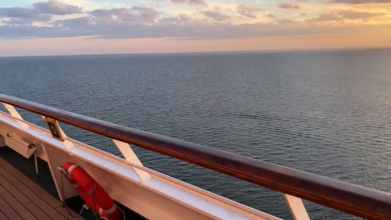 Sun Rise in a Cruise Ship - YouTube