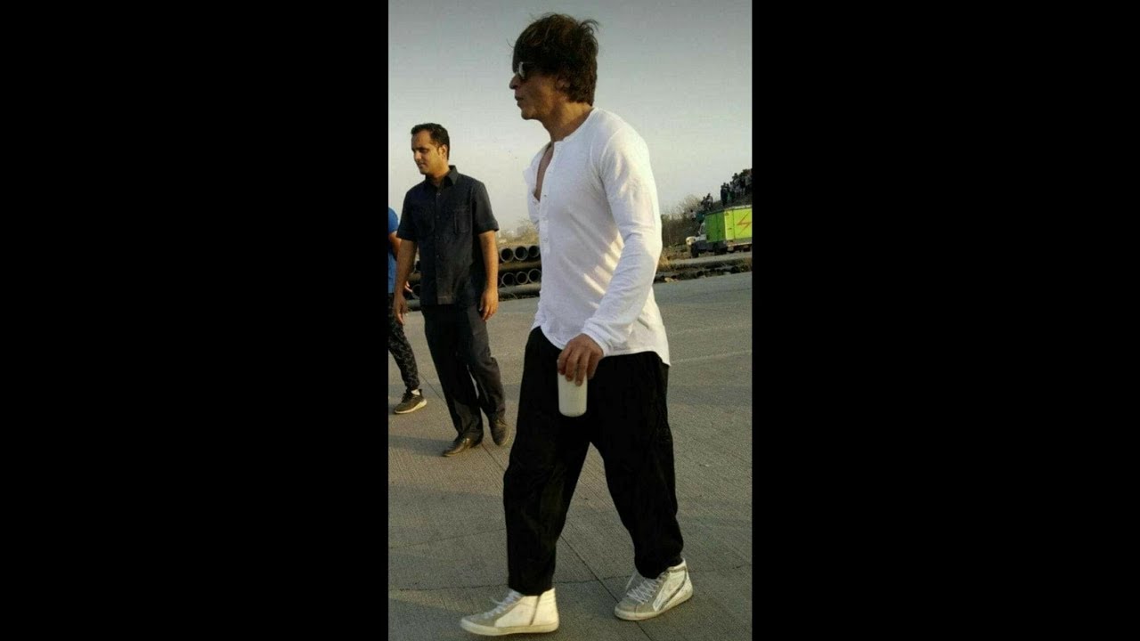 SRK shooting for ZERO in Vasai | SRK and Katrina arrives in chopper for ...