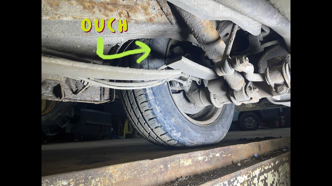 Replacing a 2010 VW CADDY Rear Spring in under 3 minutes - YouTube