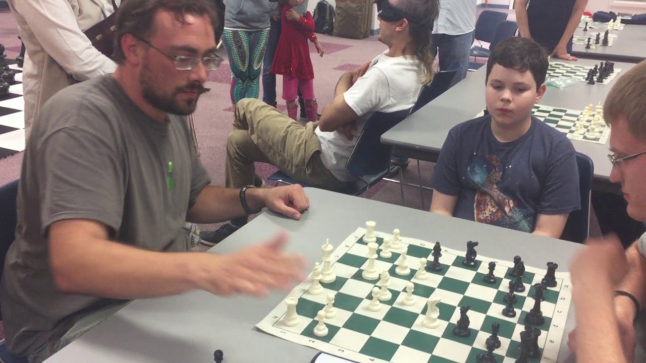 GM Timur Gareyev plays blindfolded 3 minute blitz match - YouTube
