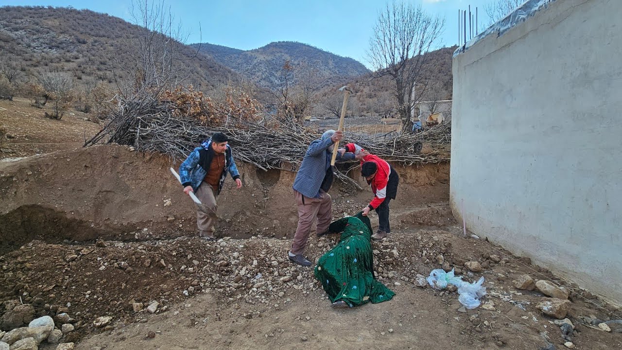 Crisis in the family: Taghi's evil plans for the first wife - YouTube