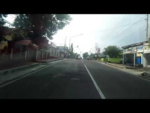 Ambulance Go On Road(6)