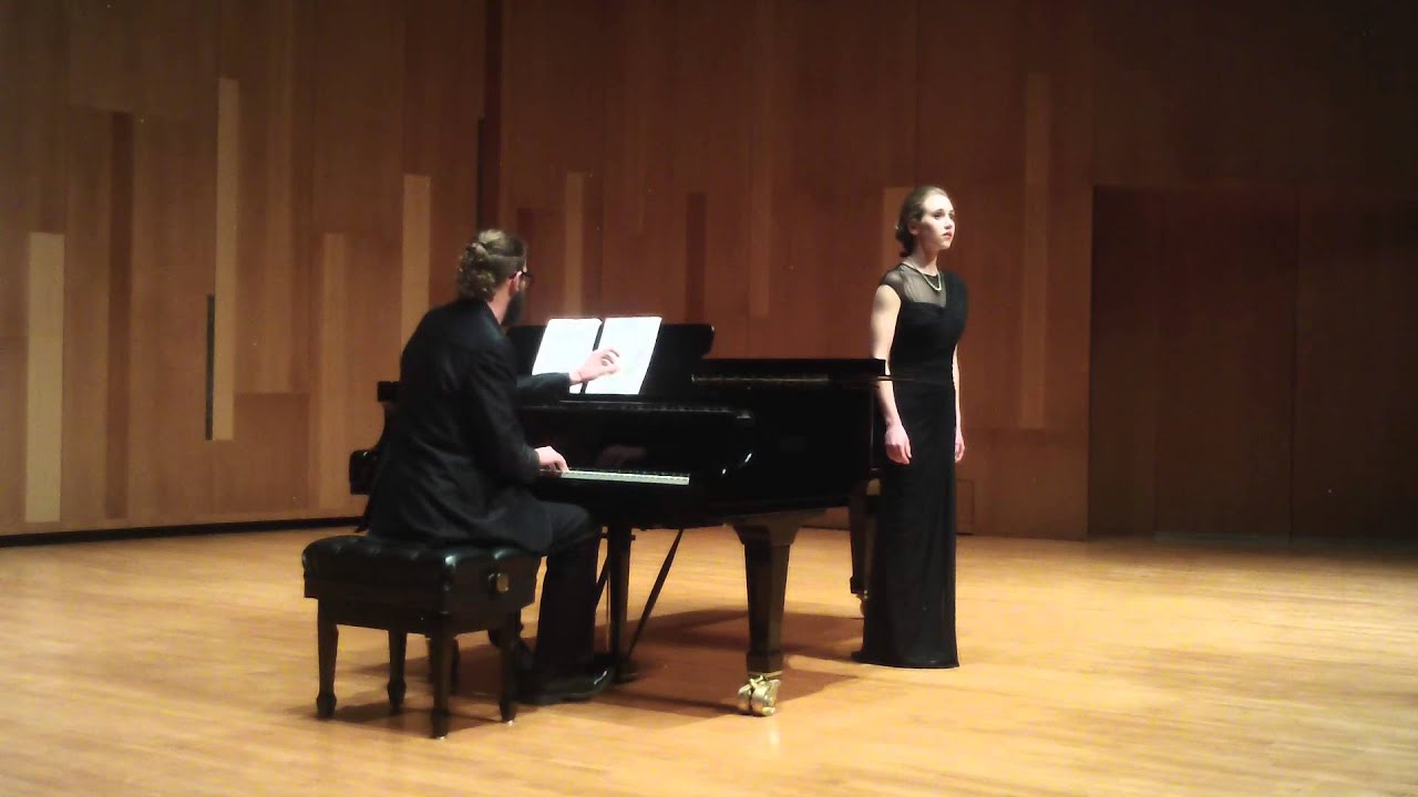 Elizabeth Tait, Senior Recital: Mitton - YouTube