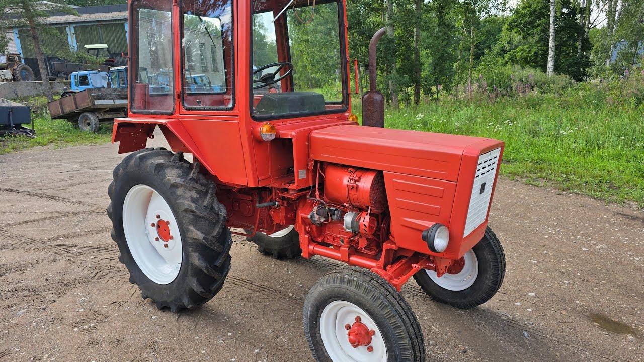 Tractor T-25A (1994) - YouTube