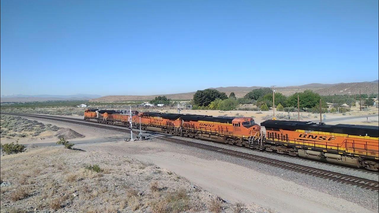 WB BNSF Domestic Intermodal/Port Stack Train At Hodge Ca! #bigbossrailfanner - YouTube