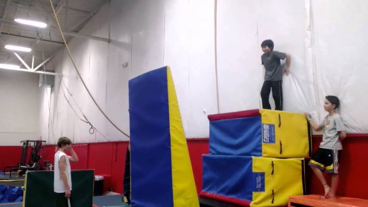 Freestyle Acrobatics Class at Kids First Sports - YouTube