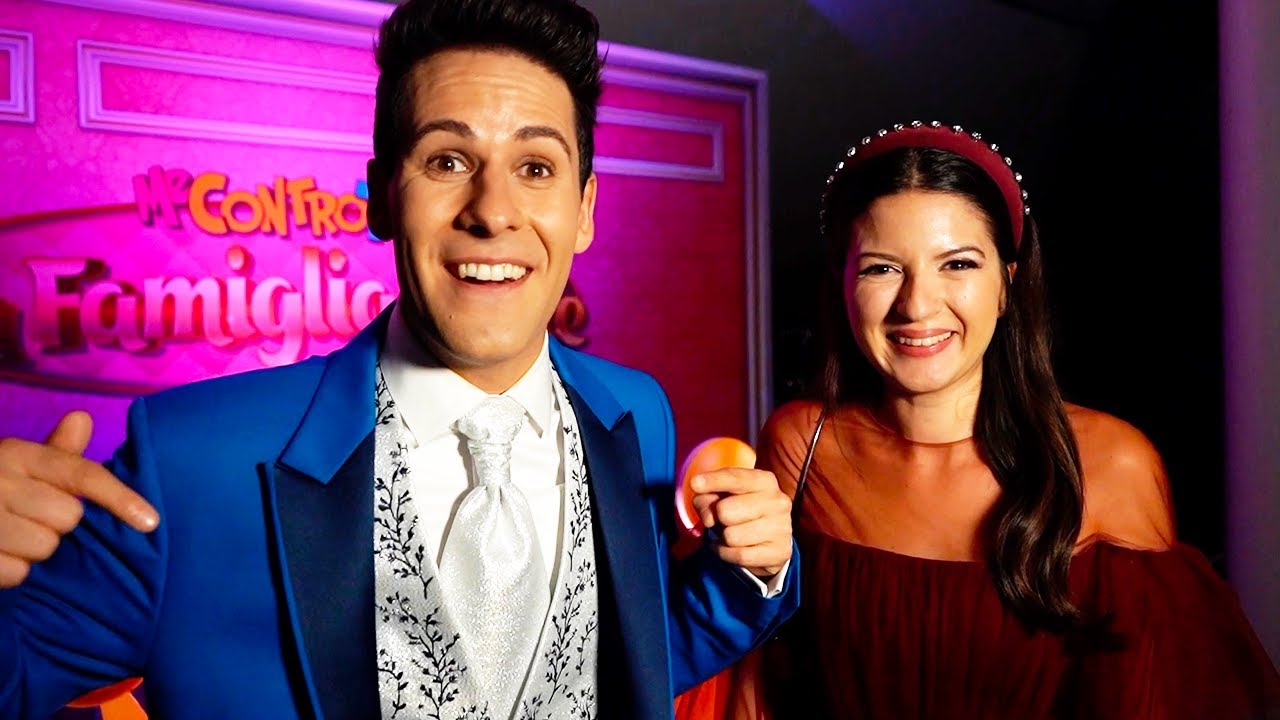 LA FAMIGLIA REALE - ME CONTRO TE (Vlog Anteprima) - YouTube