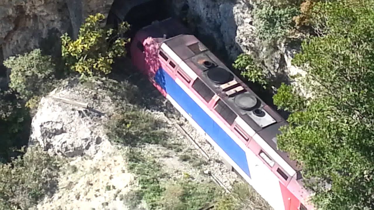 ΜΟΝΟΠΑΤΙ ΣΙΔΗΡΟΔΡΟΜΙΚΩΝ ΦΑΡΑΓΓΙ ΑΣΩΠΟΥ ΦΥΣΗ ΚΑΙ ΠΕΡΙΠΕΤΕΙΑ - YouTube