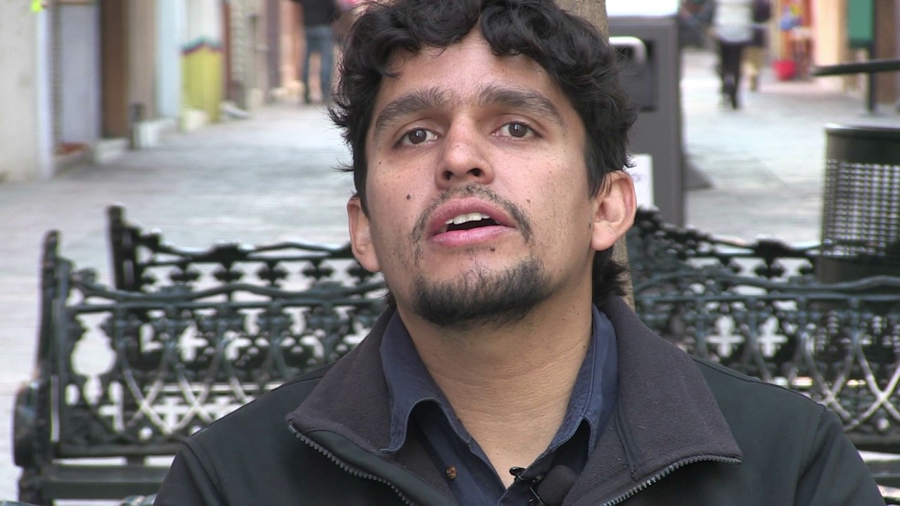 Erick Cisneros, Entrevista Jóvenes Transformadores - YouTube