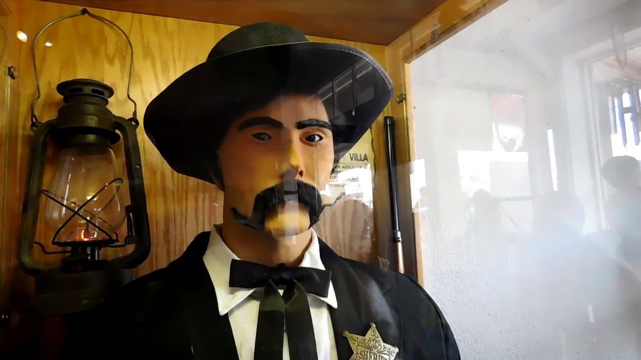 Doc Holiday Day's in The Town To Tough To Die!(TOMBSTONE) - YouTube