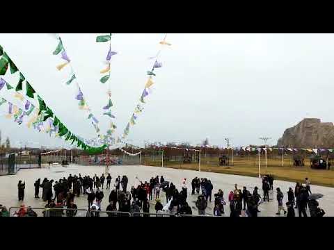 Van Nevruz'u yağmur altında başladı!