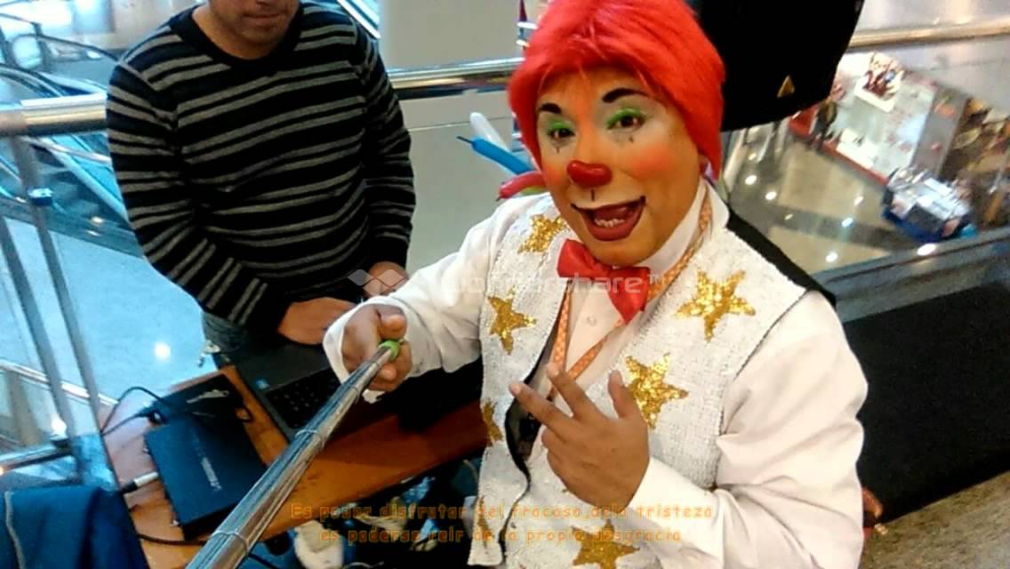 QUE ES ES SER UN PAYASO. - YouTube