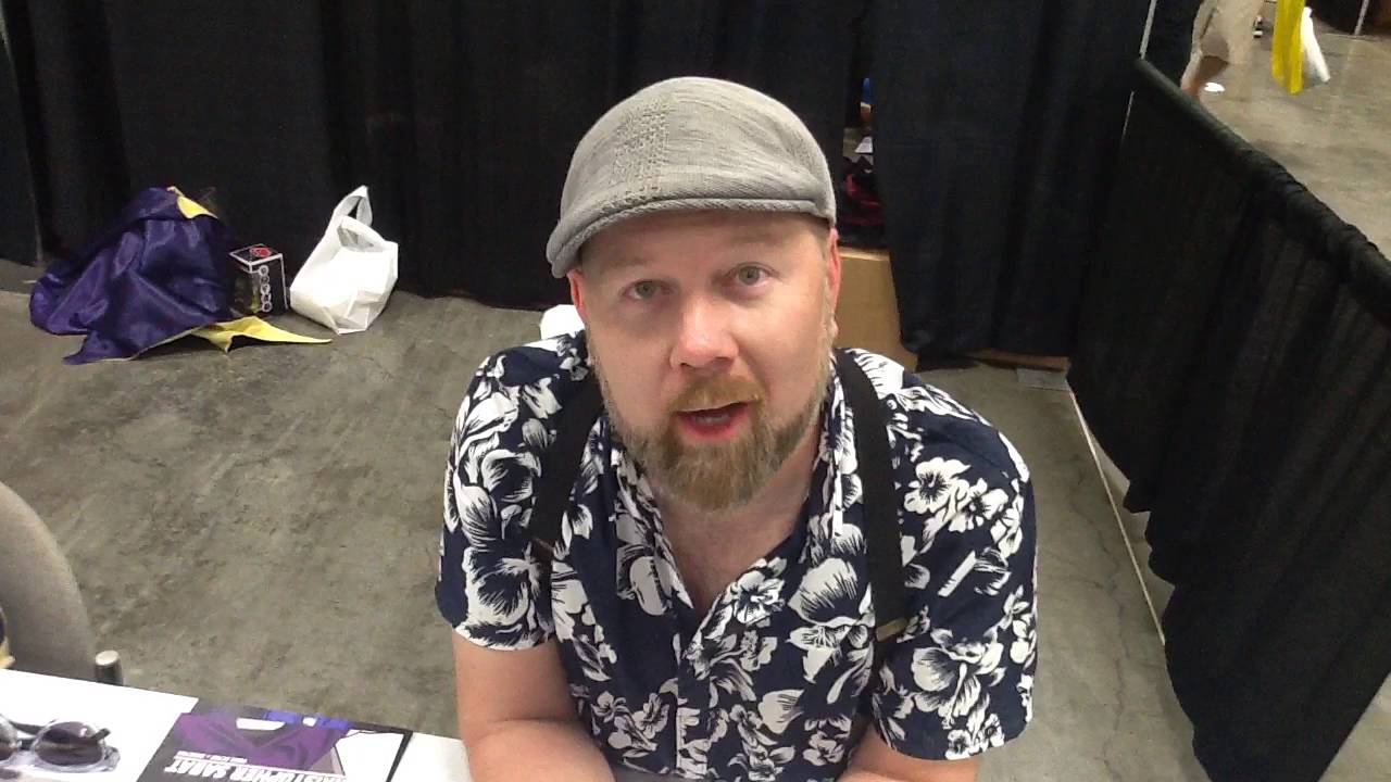 Chris Sabat at Amazing Comic Con - YouTube