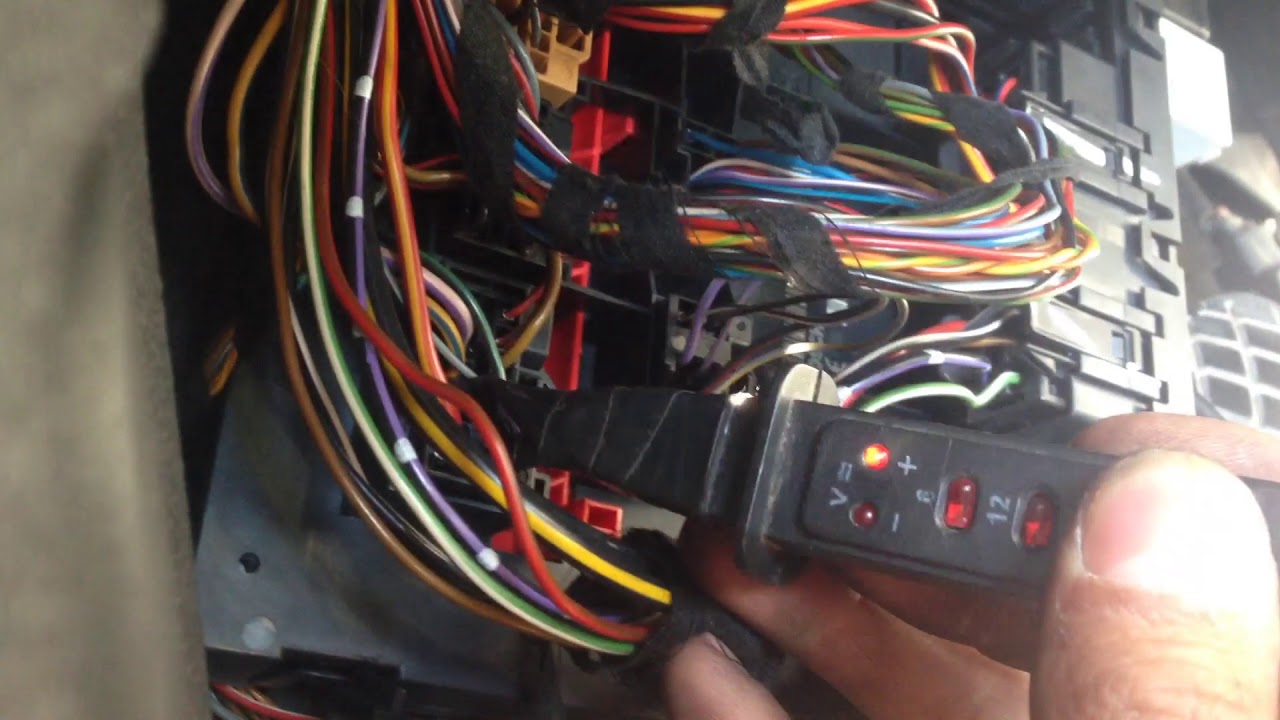 Luces VW bora falla modulo BCM parte 2 - YouTube