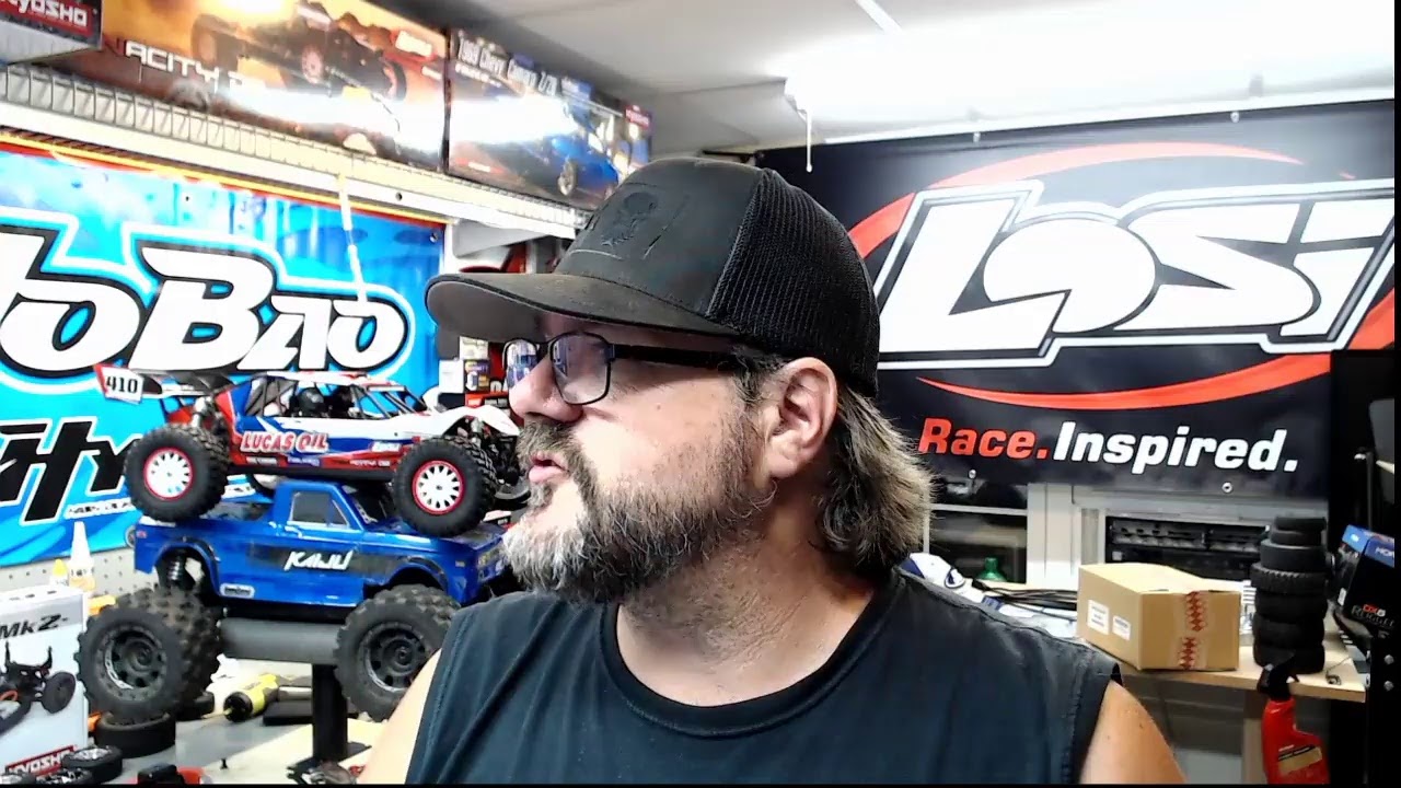 RC Editing FOOTAGE Complete The RC GUY GARAGWE WAY part 2 - YouTube